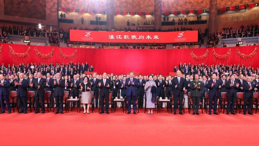 Xi attends gala marking Macao's return anniversary_英语频道_央视网(cctv.com)